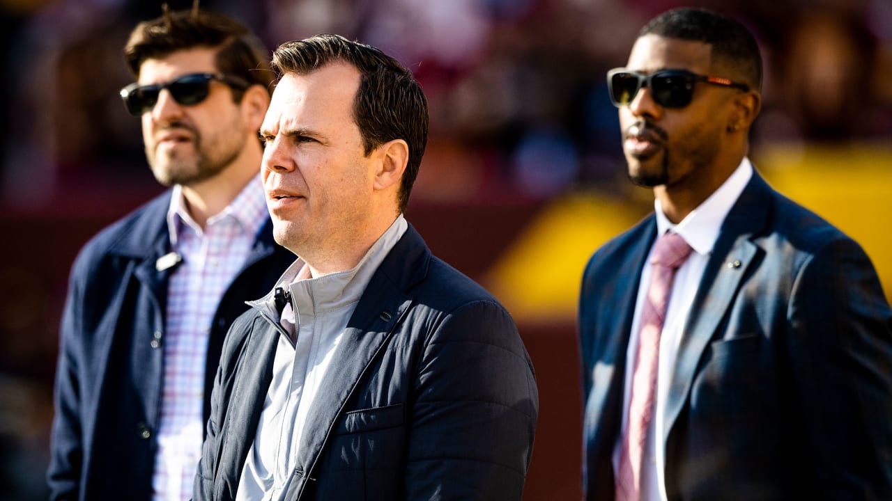 Browns’ head team physician Dr. James Voos receives NFLPS’ top research ...