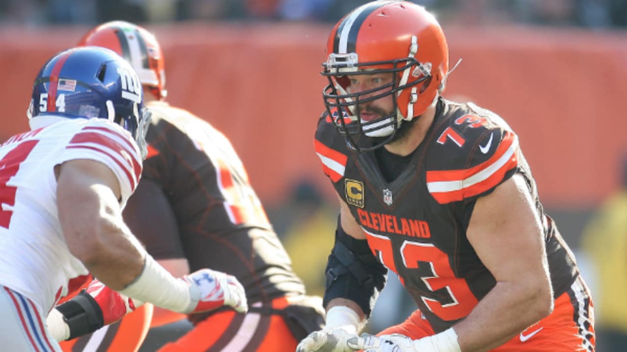 Joe Thomas named Pro Bowl captain
