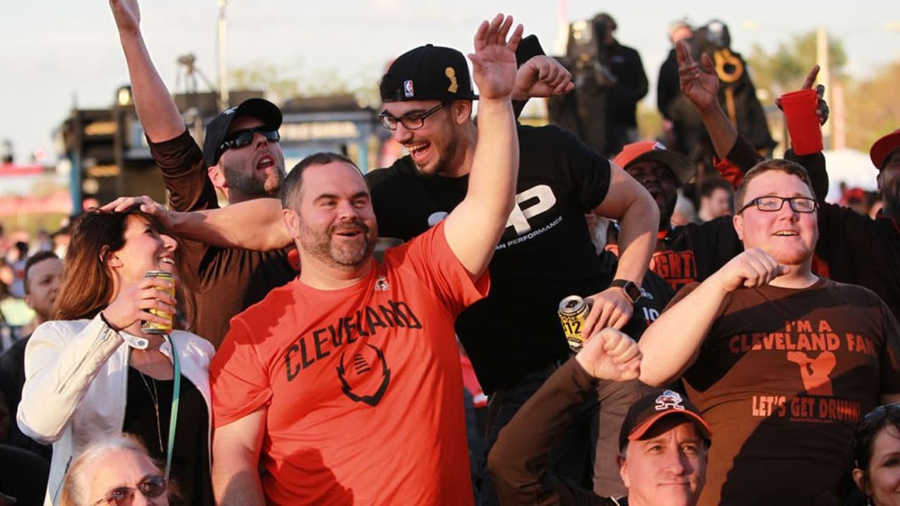 Photos: Browns Fans Enjoy Draft Tailgate