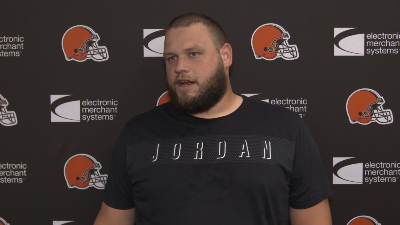 Joel Bitonio talks growing into a team and progression of O-Line