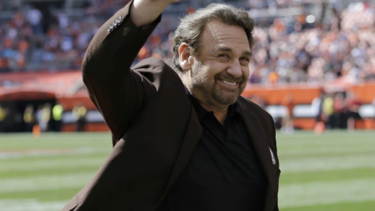 Throwback Thursday: Bob Golic reflects on heartfelt pre-game ritual