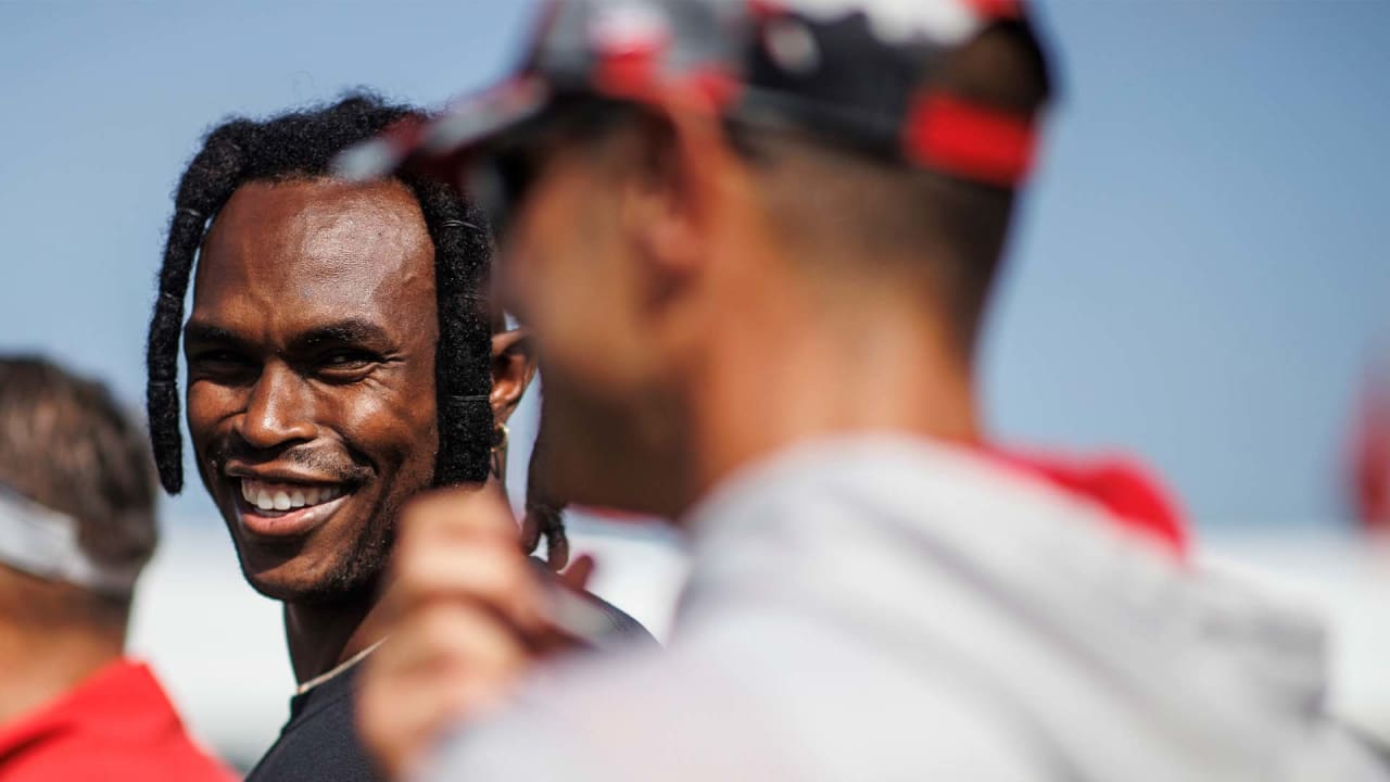 Julio Jones Gives Bucs 'Extra Weapon' for Long Season