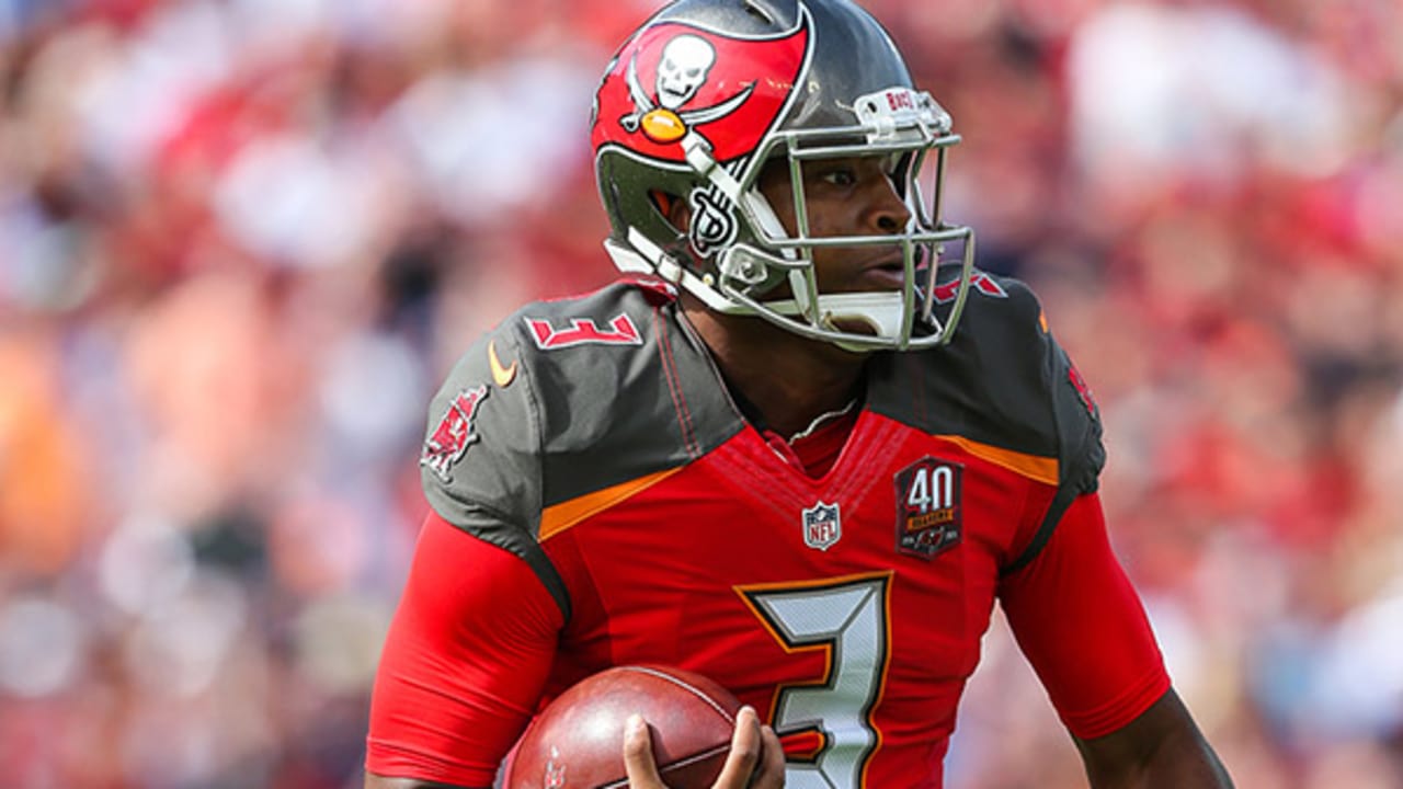 Buccaneers Fall, 26-21, to Bears in Week 16