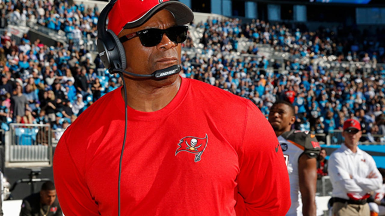 3 Bucs Named Top Position Coaches by PFF