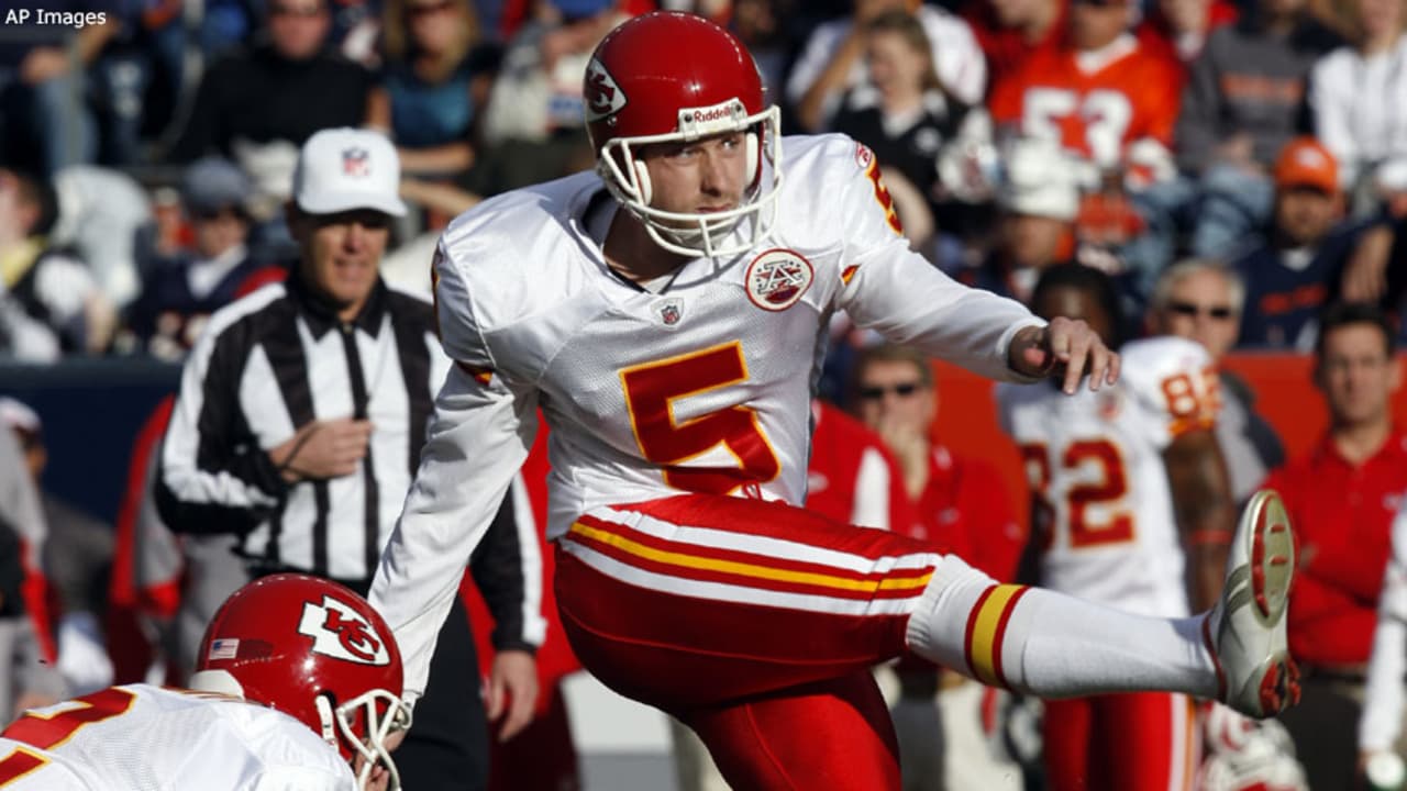 New Kicker for Bucs: Connor Barth