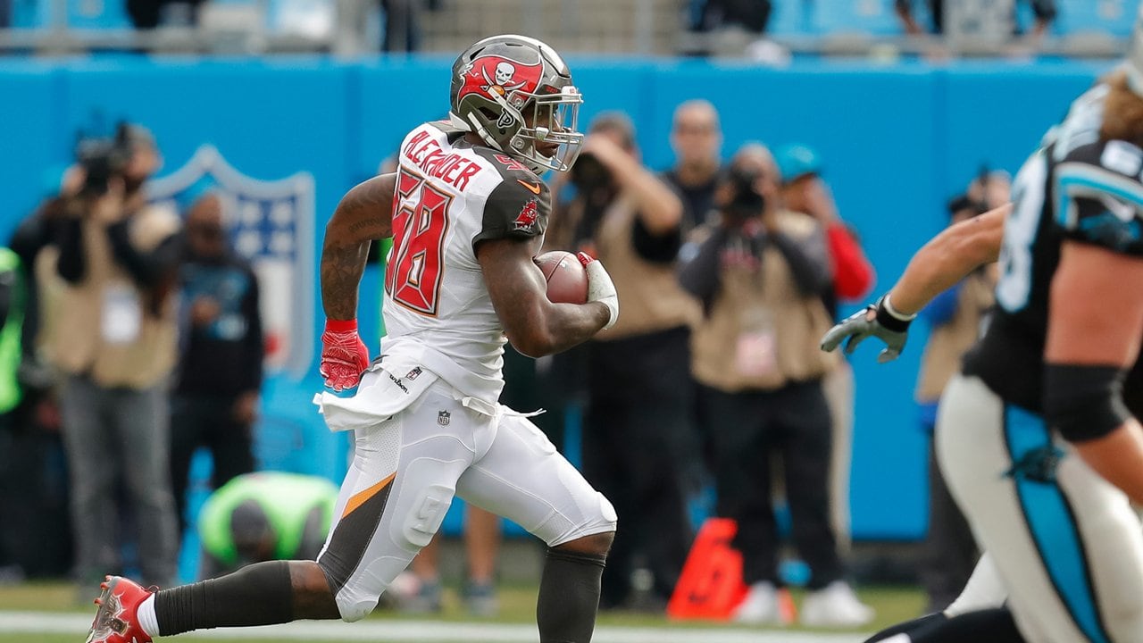 Photos: Best of LB Kwon Alexander in 2017