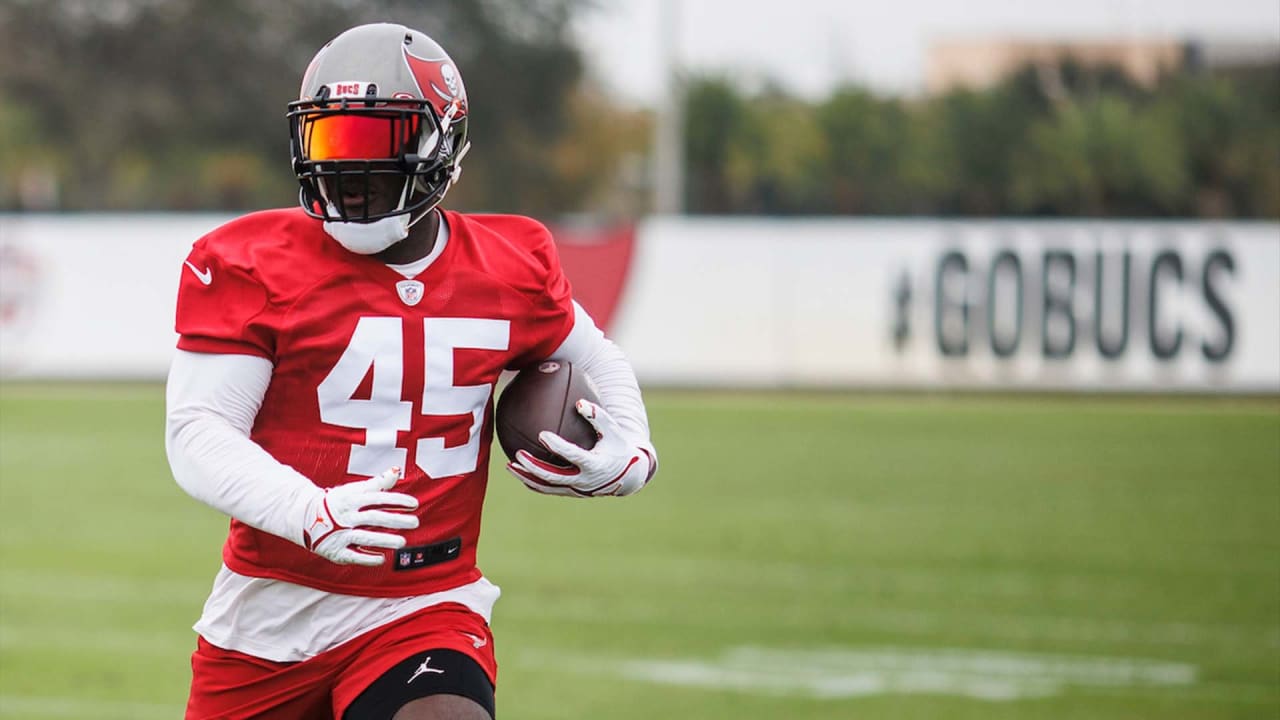 Top Pictures from Bucs Practice, Dec. 22 | Cardinals Week