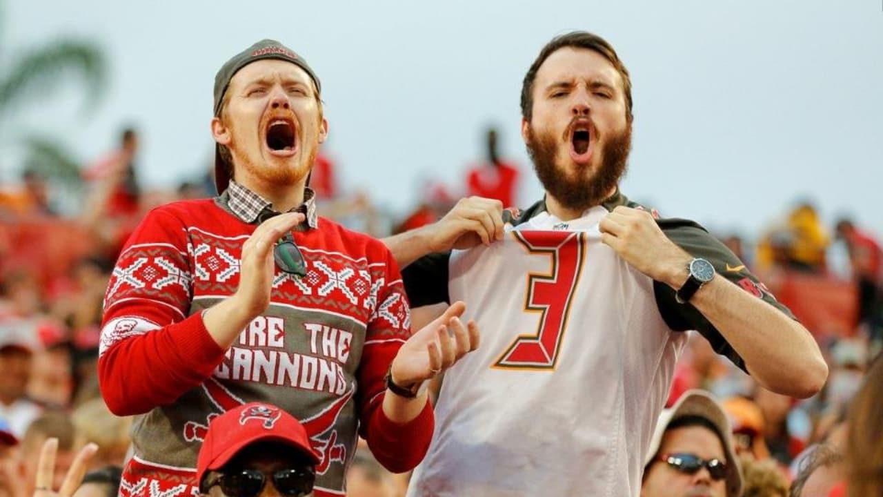 Photos: Fan Friday, Week 15