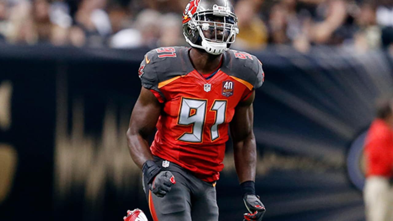 Buccaneers Bring Kourtnei Brown Back