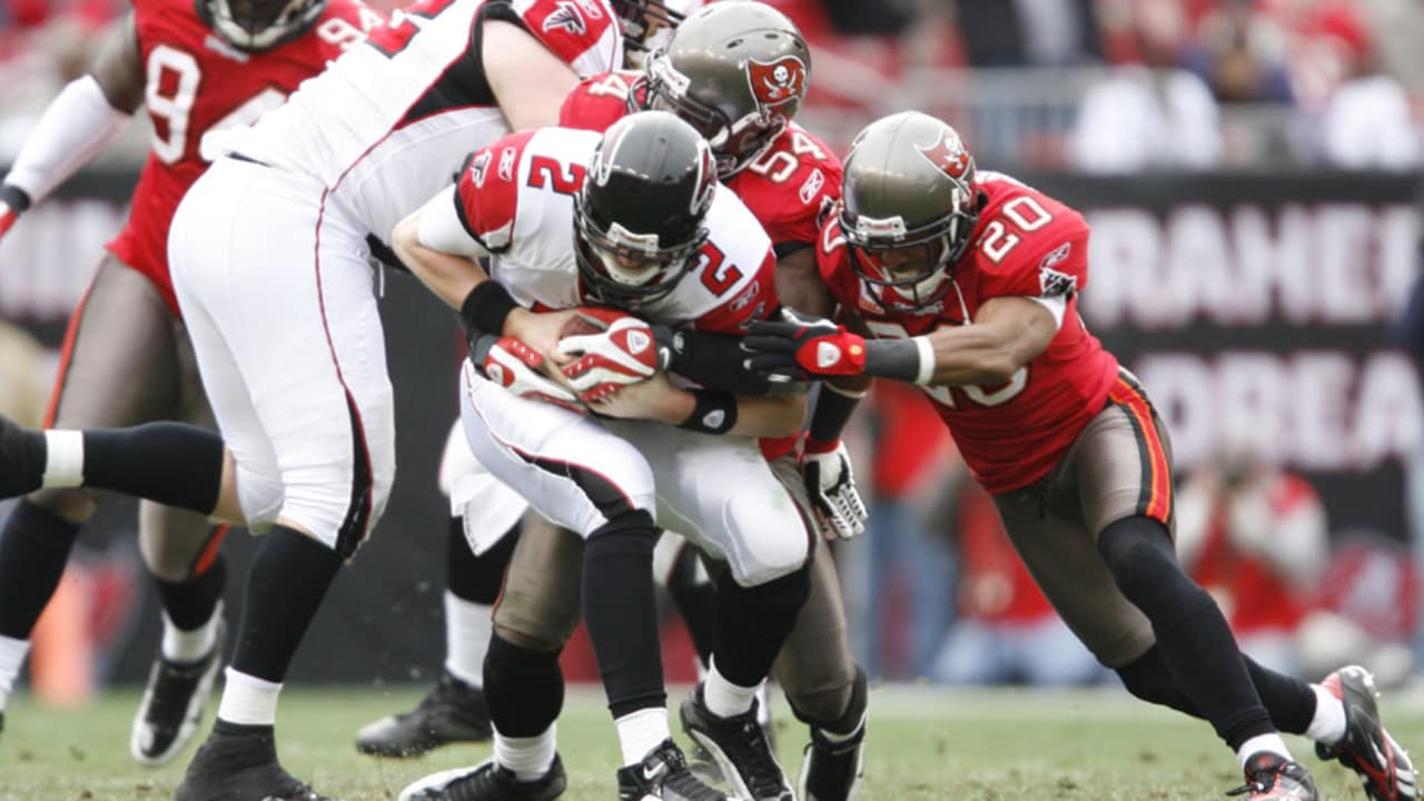 Bucs' Streak, Season Come to End