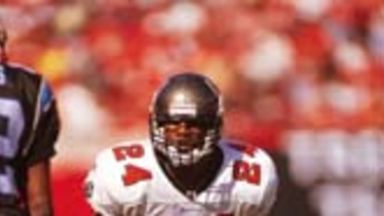 Robinson Back in the Neighborhood