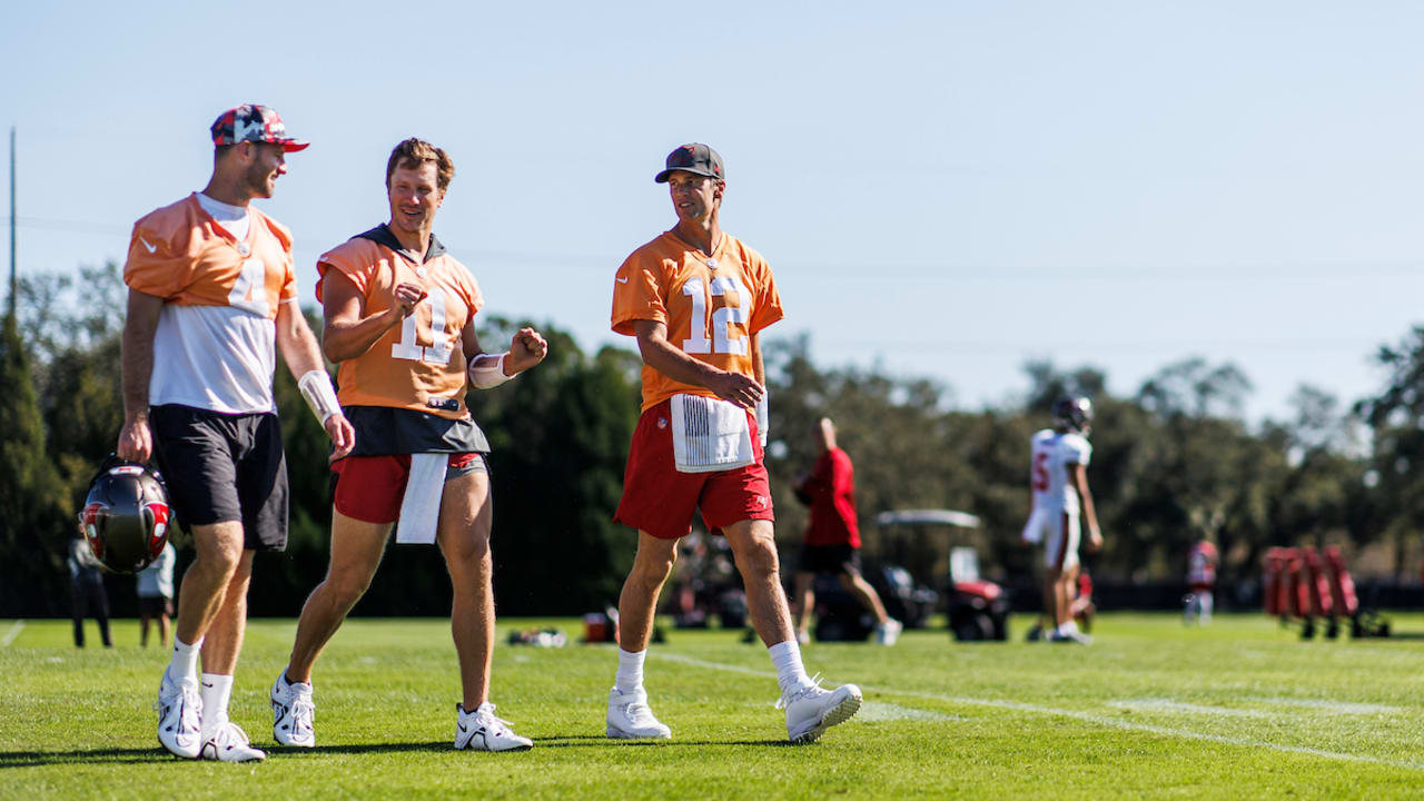 Top Pictures from Bucs Practice, Dec. 8 | 49ers Week