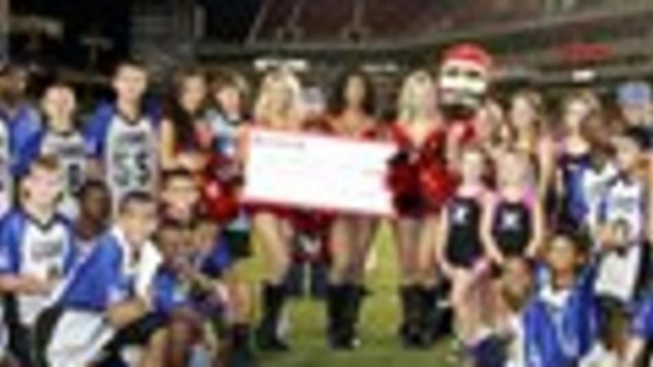 Buccaneers Step Up Again to Help Local Youth Football Organization
