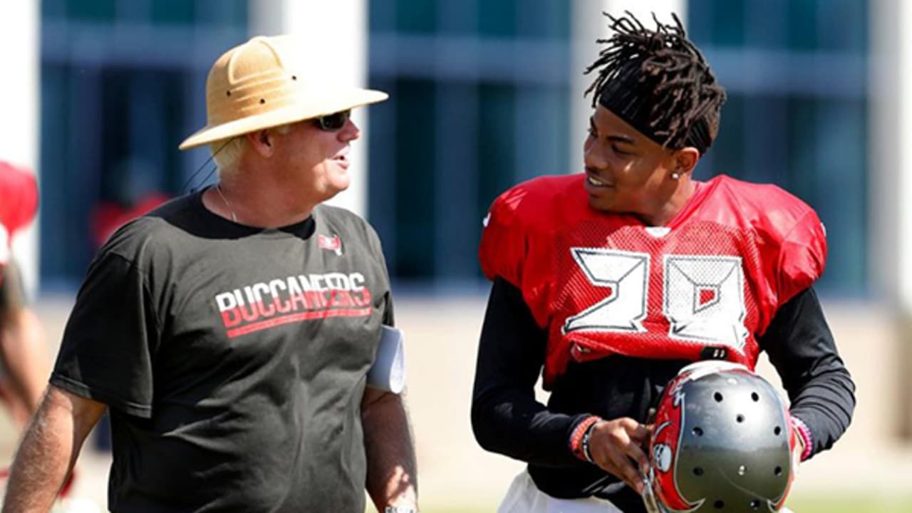 Smitty Stays! Mike Smith Signs Multi-Year Agreement with Buccaneers