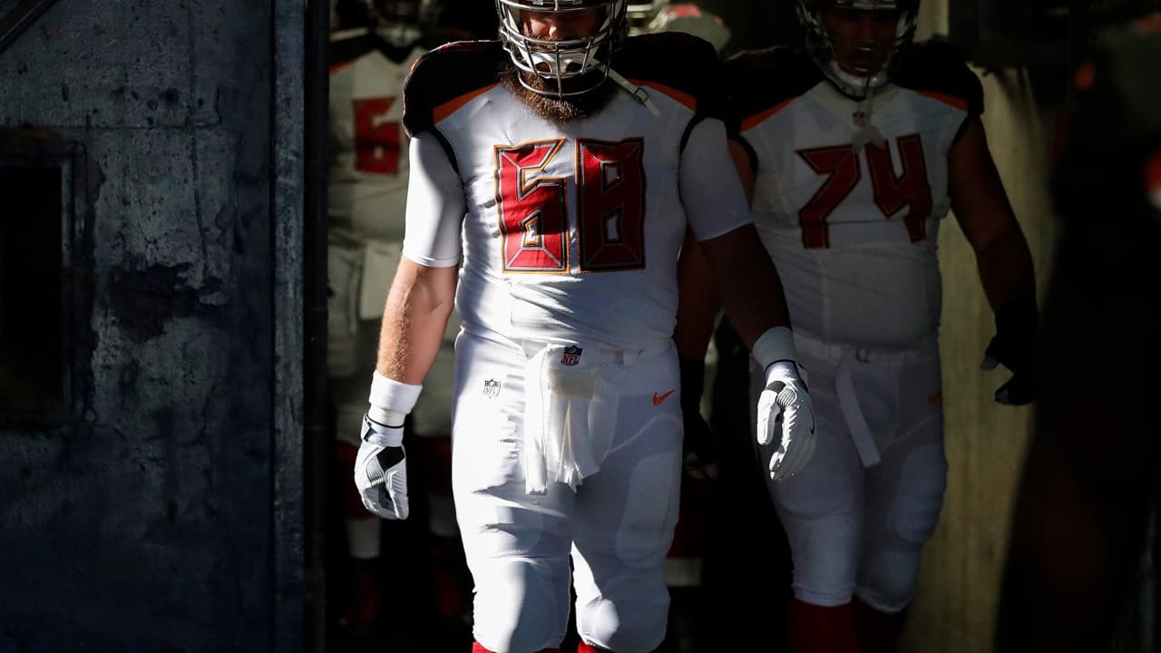 Photos: Buccaneers' O-Line Roster