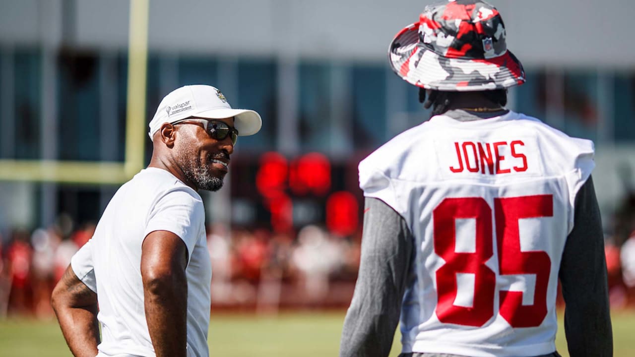 Best Photos from Bucs Training Camp Practice, August 7