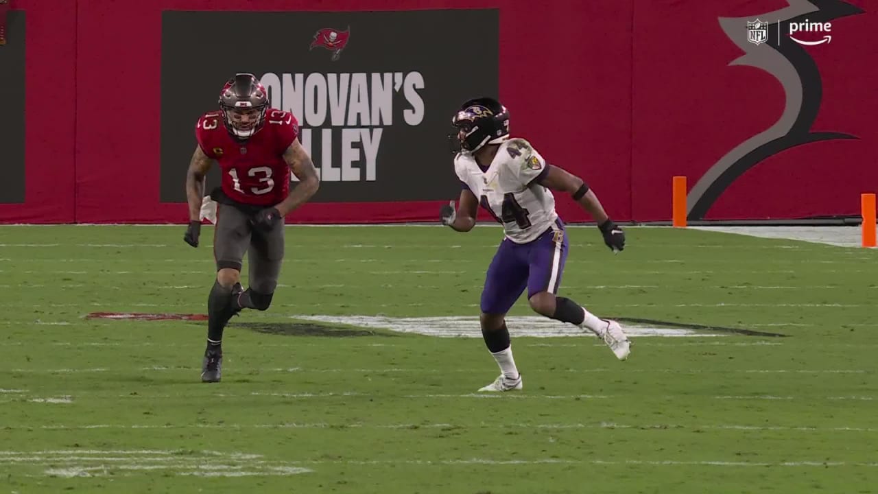 HIGHLIGHT: Mike Evans Hauls in Deep Pass vs. Baltimore