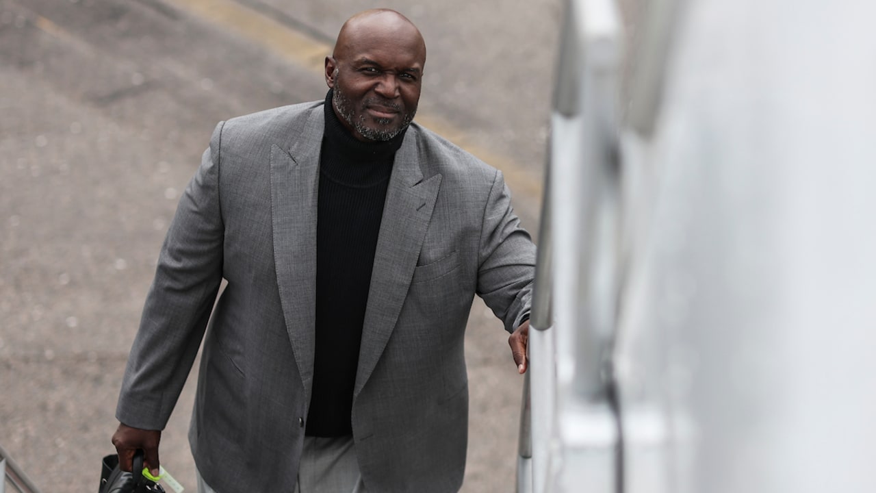Photos: Bucs Depart for Cleveland | Bucs vs. Browns