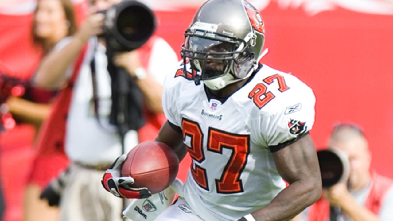 A Dozen Down: Cox Becomes 12th Buc on IR