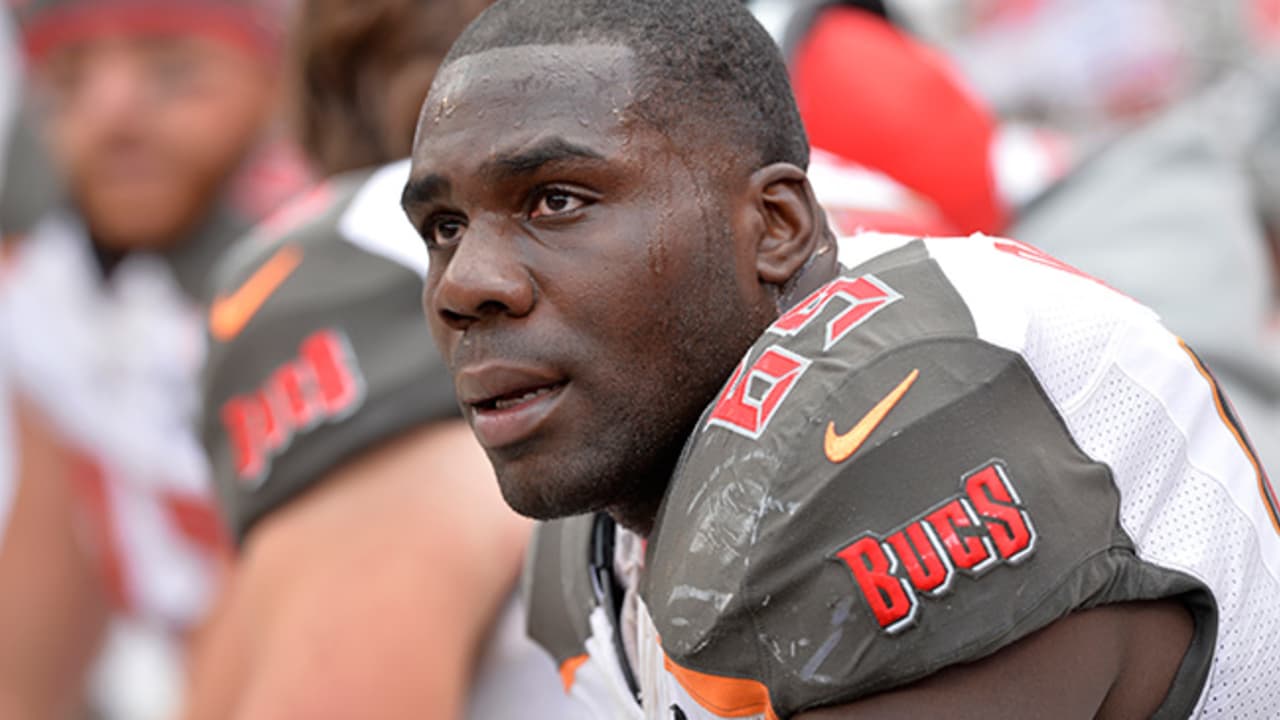 Demar Dotson, Akeem Spence Return to Action