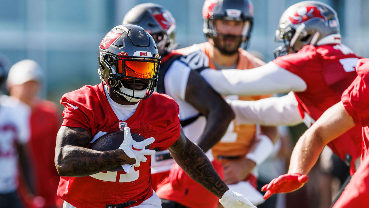 Top Pictures from Bucs Practice, Dec. 2 | Saints Week