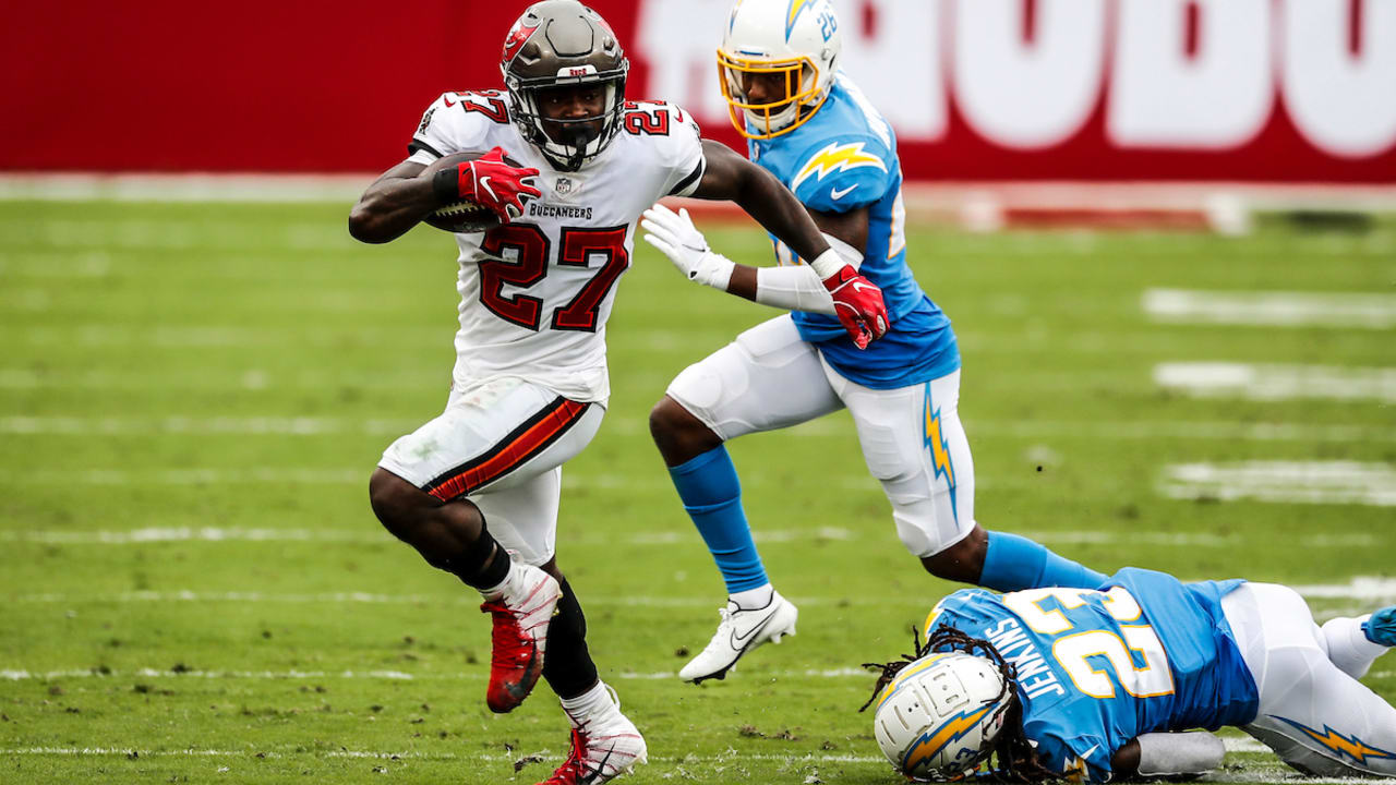 Best Photos from Buccaneers vs. Chargers | Week 4