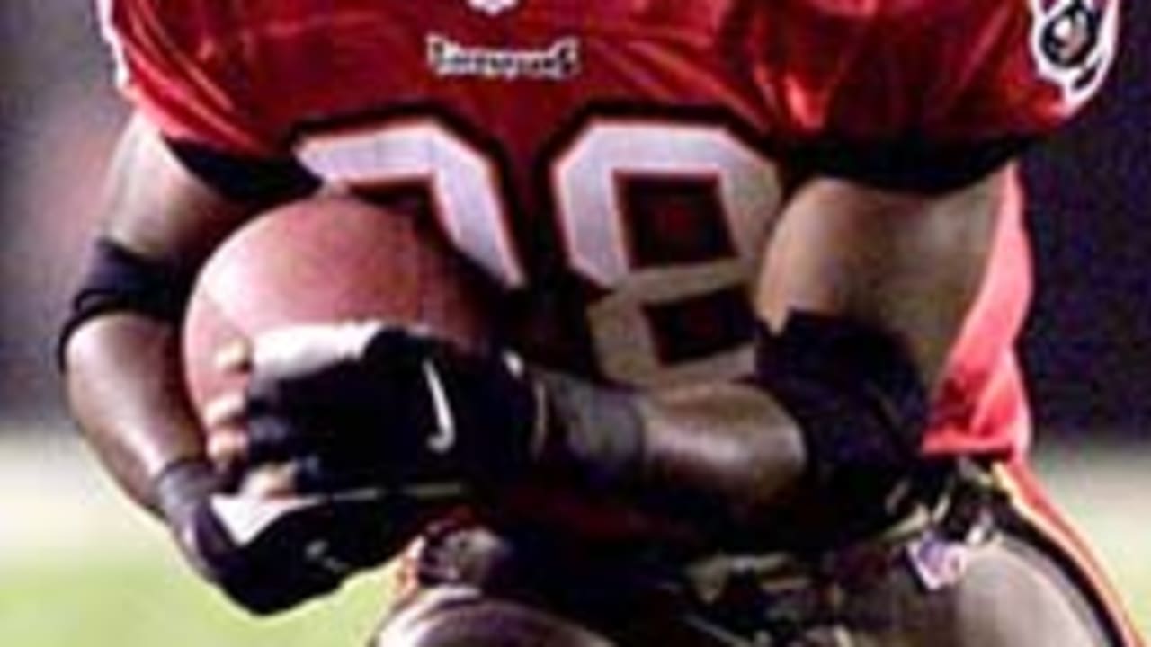 Dunn 'Special' in Bucs' Victory