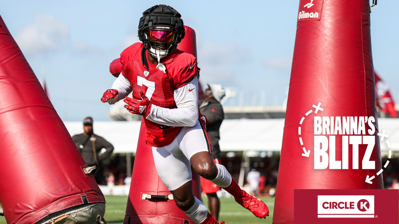 Breakout Stars, Injury Updates, Observations & More from Training Camp ...