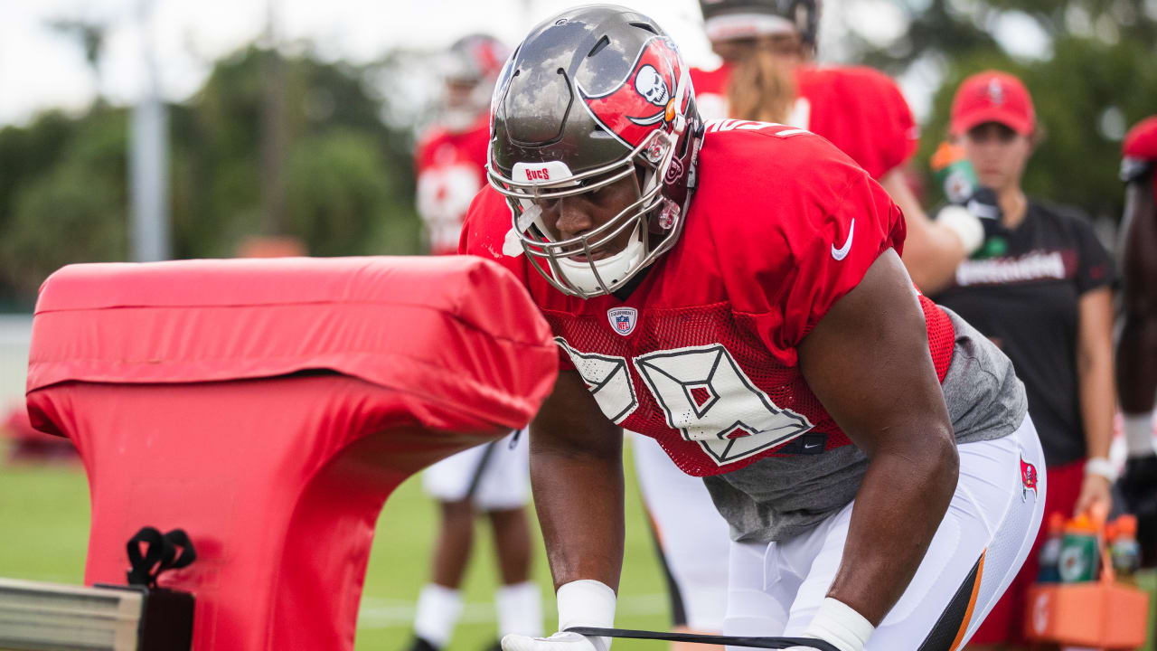 Bucs Promote Jeremiah Ledbetter, Fill Practice Squad