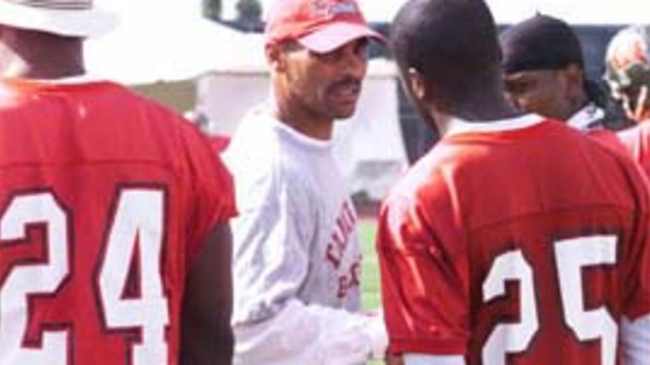 Edwards Jets Out of Tampa