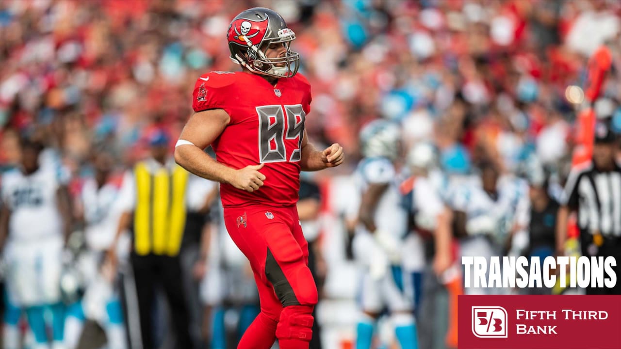 Bucs Add LS Garrison Sanborn to Practice Squad