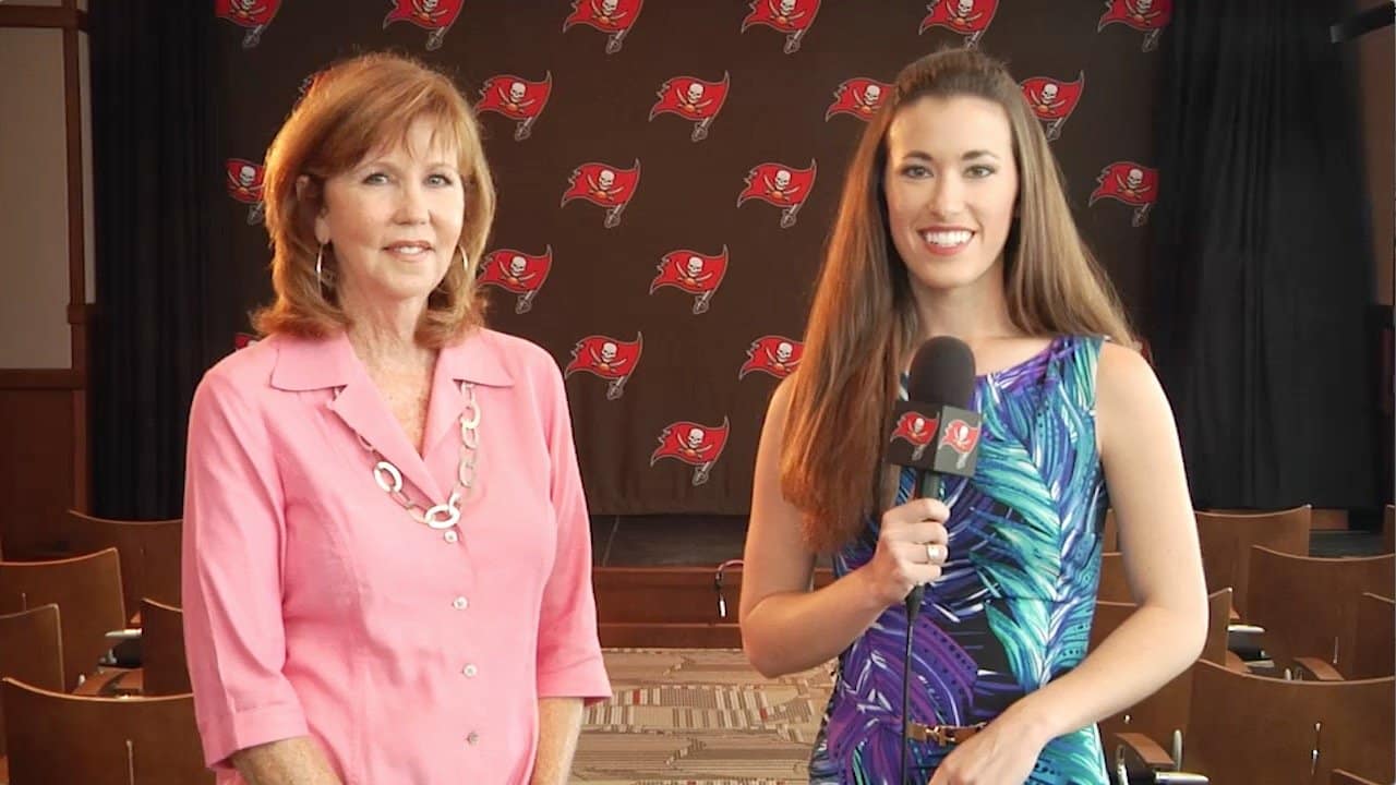 Casey Phillips talks with Gayle Sierens
