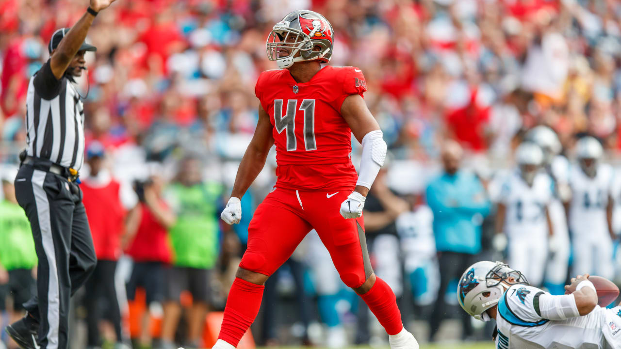 "Hungry" Newcomers Helping Bucs' Defense Bounce Back