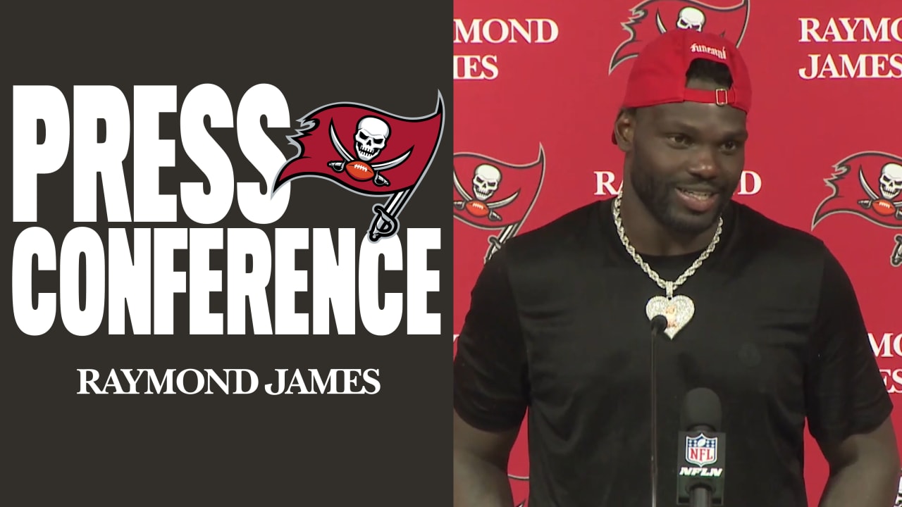 OLB Shaq Barrett on First Career Touchdown Against Chicago Bears ...