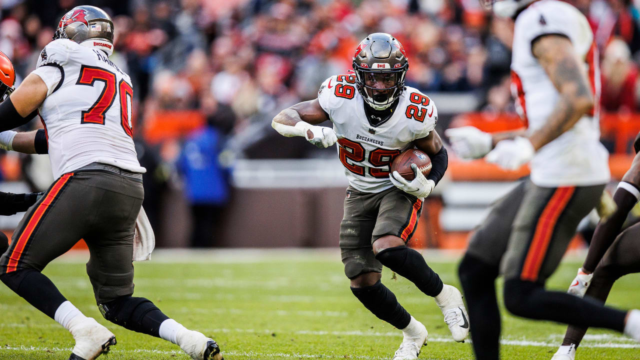 Bucs’ Release Week 13 Depth Chart: Rachaad White, Every-Down Back