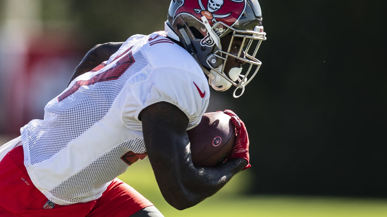 Best Photos from Bucs Training Camp Practice, Aug. 20