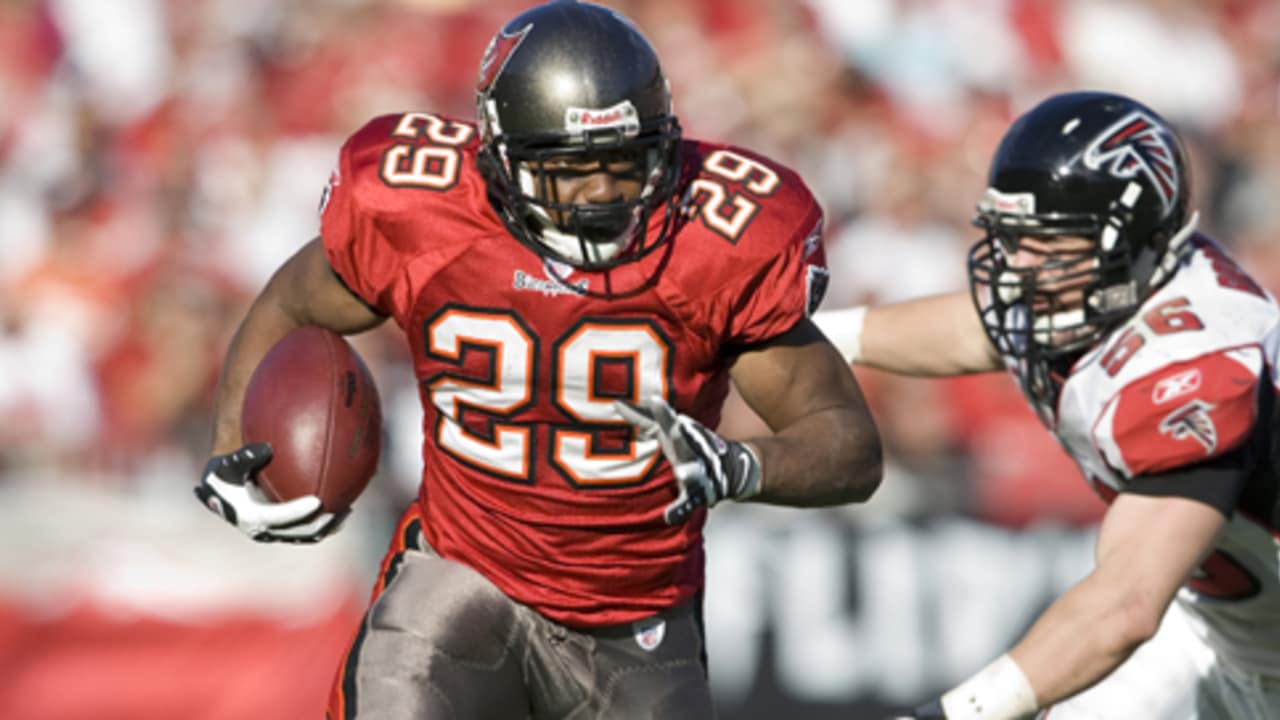 Back for More: Bennett Re-Signs with Bucs