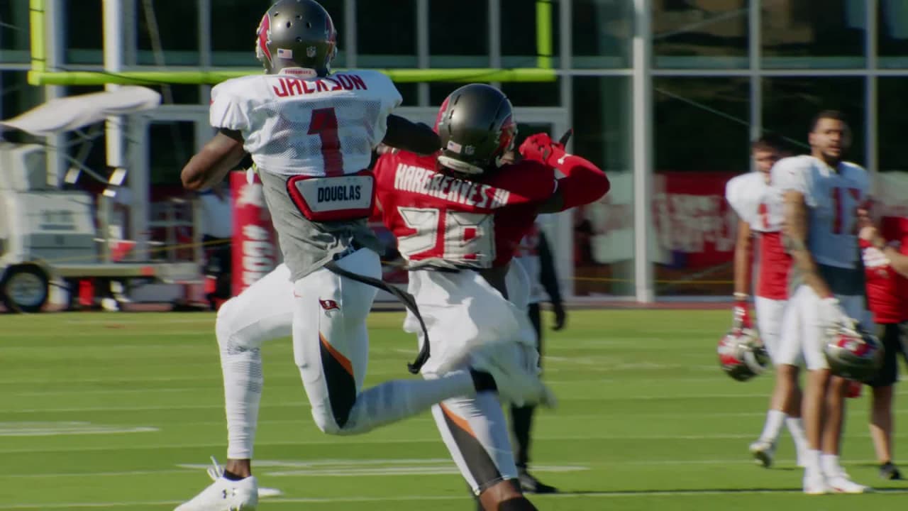 Training Camp Highlight: DeSean Jackson's Incredible Concentration Catch