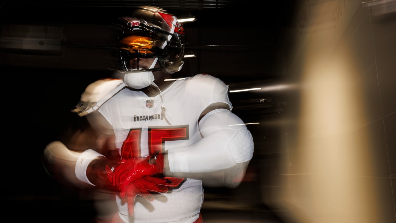 LB Devin White Previews Matchup vs. Bears on Good Morning Football