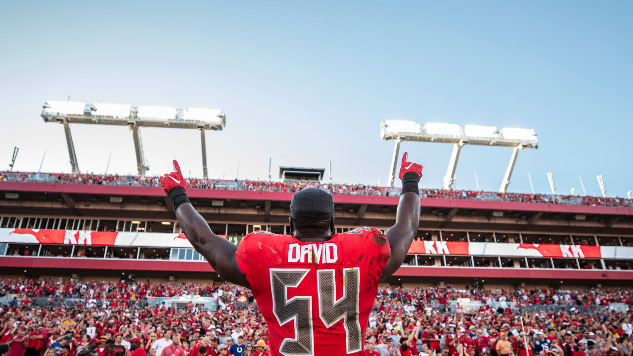 Lavonte David Earns Spot on NFL.com’s All-Decade Team