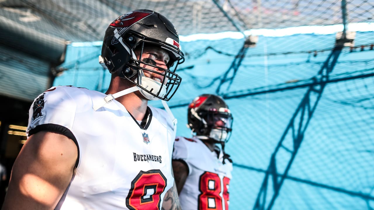 Photos: Bucs Arriving for Preseason Week 2 vs. Tennessee Titans