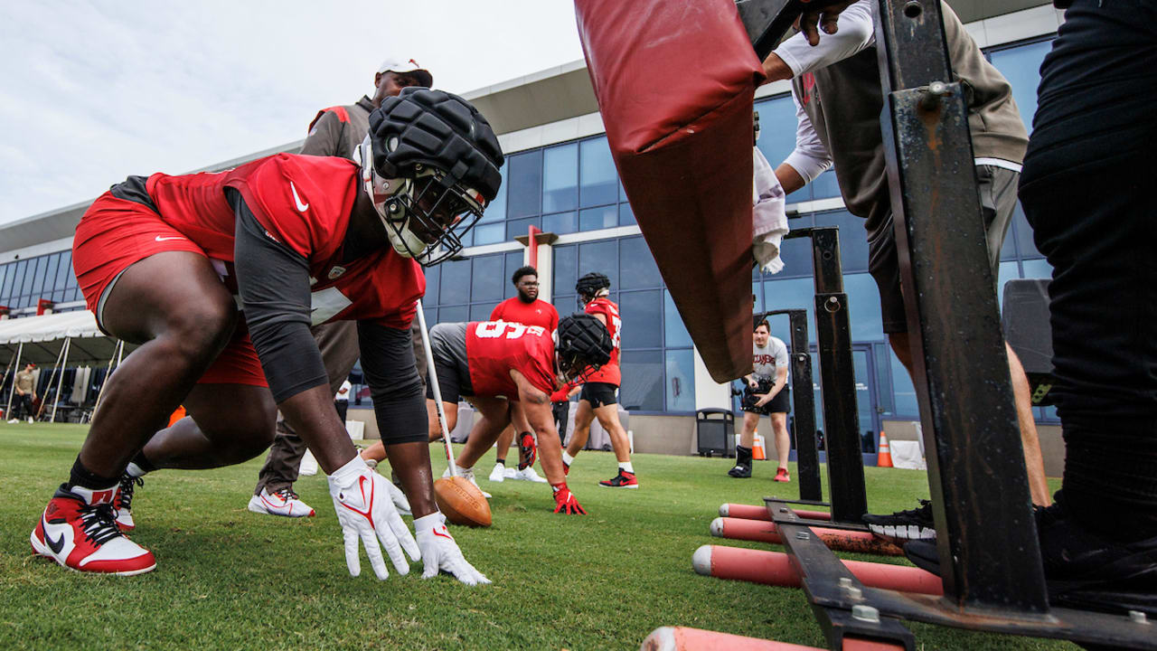 Top Photos from Day 2 of Bucs Training Camp