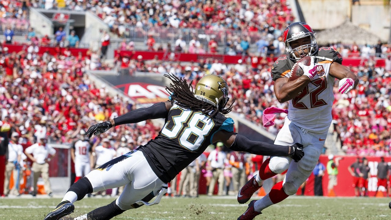 PHOTOS: NFL.com's Top 20 Free Agents