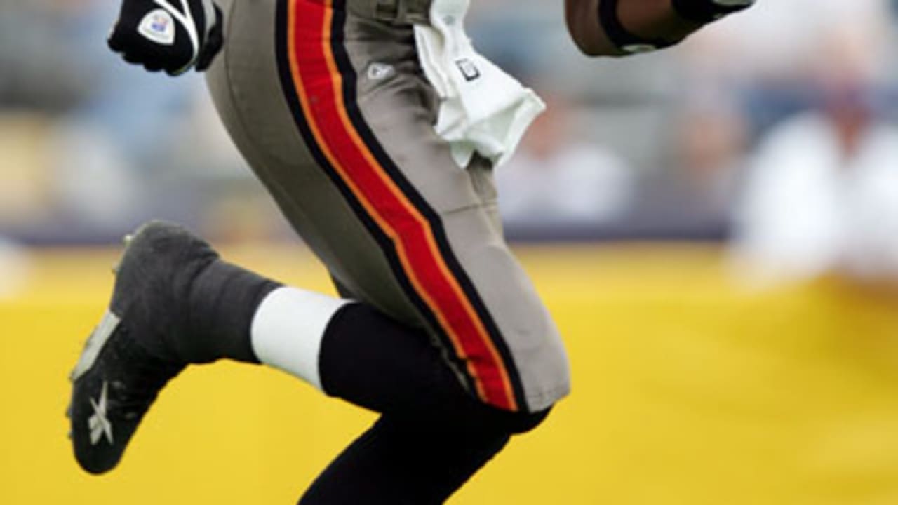 Shepherd Signs New Deal