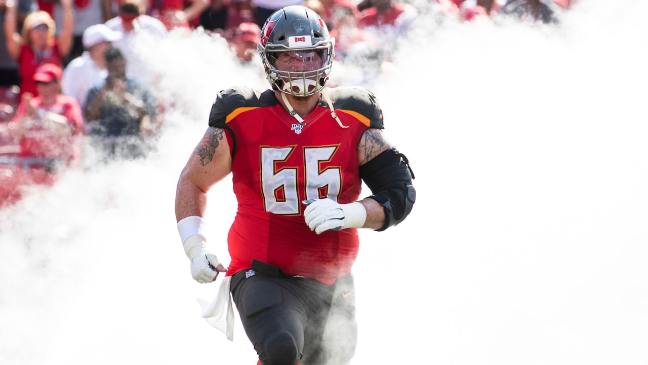 Buccaneers C Ryan Jensen Nominated for NFL Salute to Service Award ...