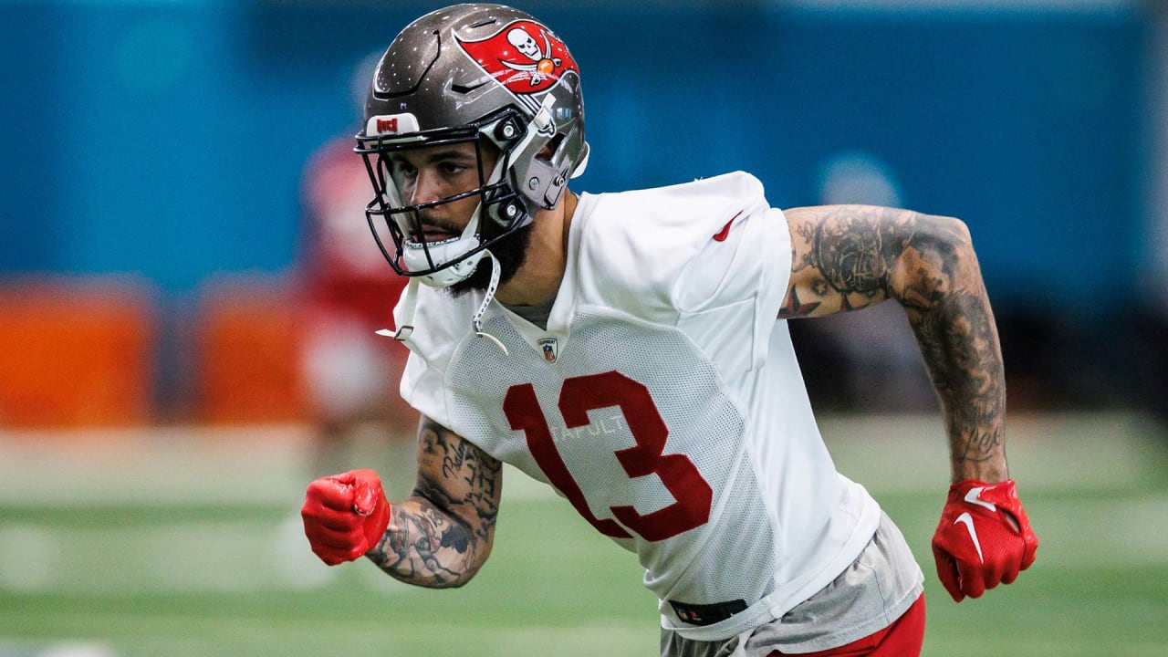 Who On The Team Has The Best Shoe Game? | Practice Cam