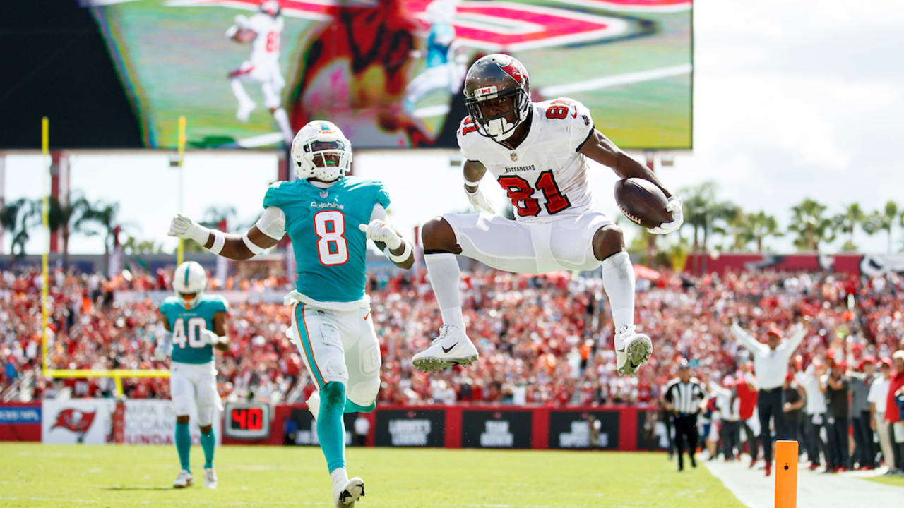 Buccaneers vs. Miami Dolphins Week 5 | Top Images