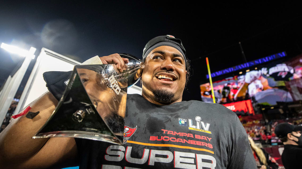 Best Photos of Bucs Defensive Line from the 2020 Season