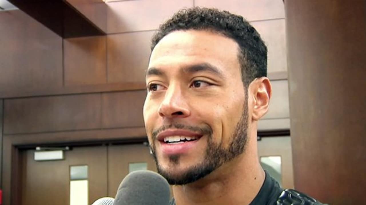 Locker Room: WR Vincent Jackson