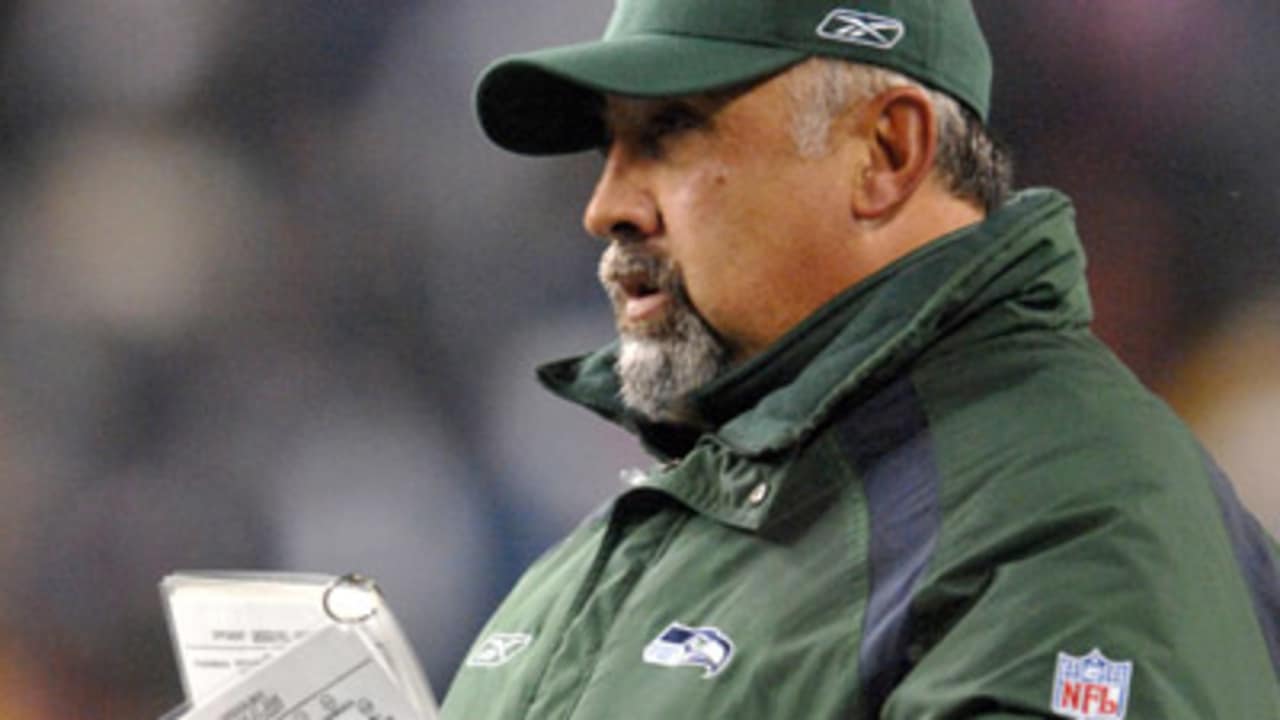 Casullo to Join Staff